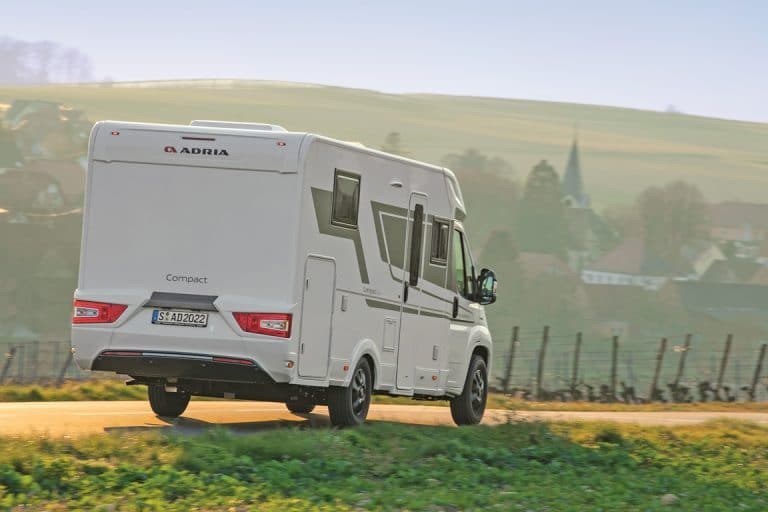 Proftest: Adria Compact Plus DL